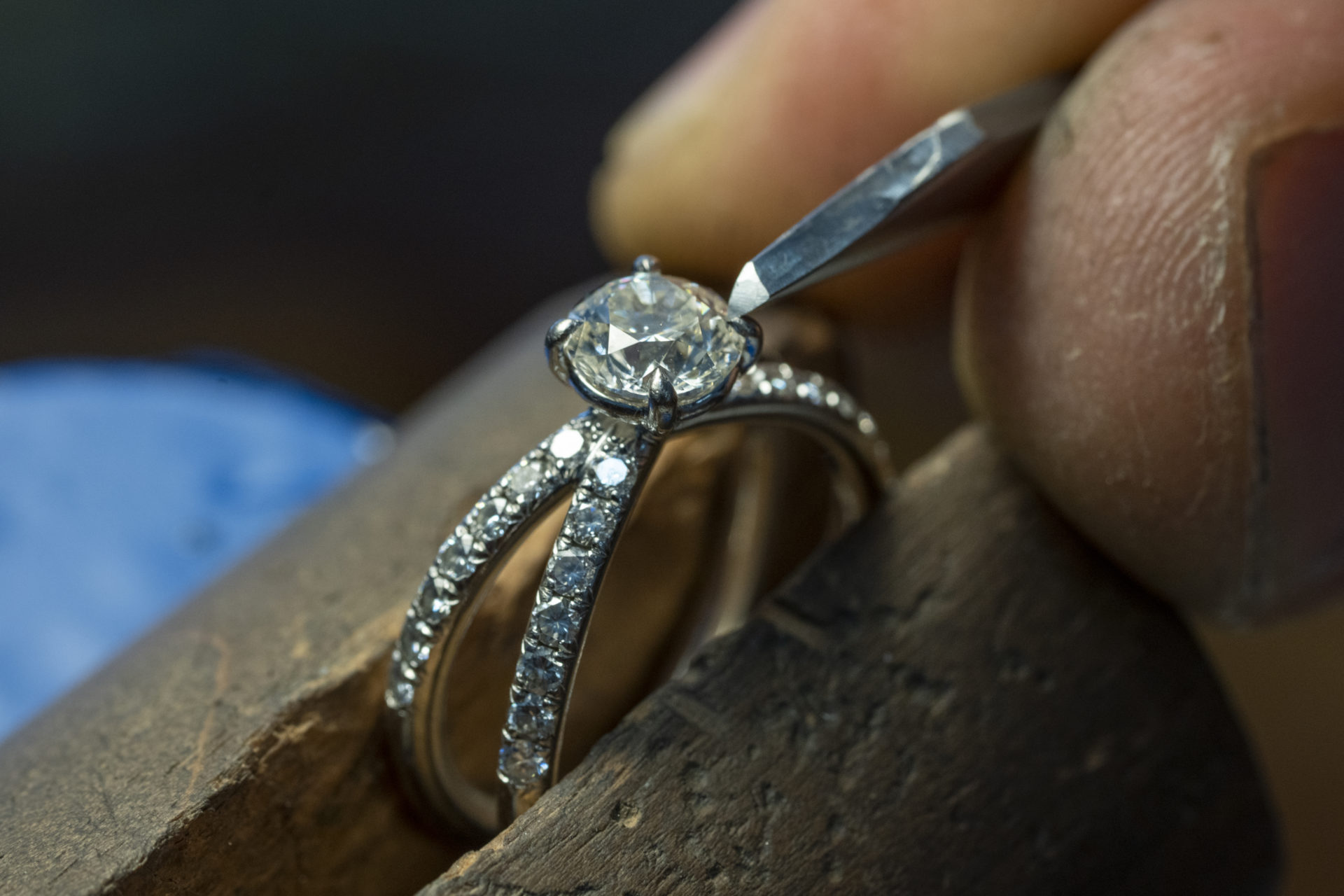 Sertissage de votre bijou à Genève - Jewelry & Watch Setting
